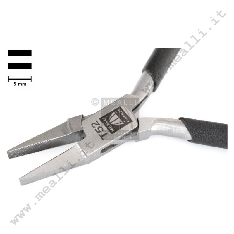 Flat Nose Serrated Jaws Plier